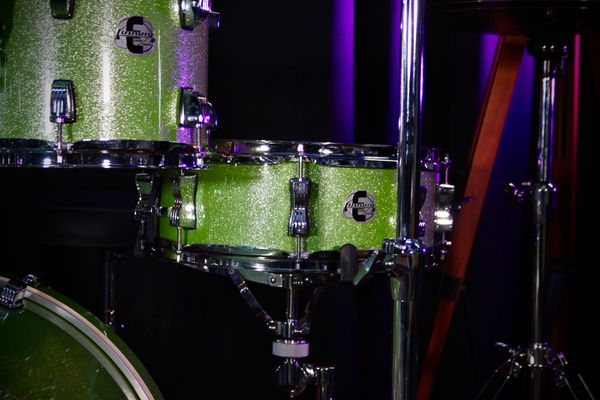 Ludwig Element Evolution 5pc 20” Drum Kit w/ Hardware & Cymbals - Mint ...